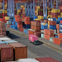 RIAUPAGI.com | Pemerintah Wajibkan Eksportir Simpan Devisa Hasil Ekspor Tiga Bulan di Dalam Negeri